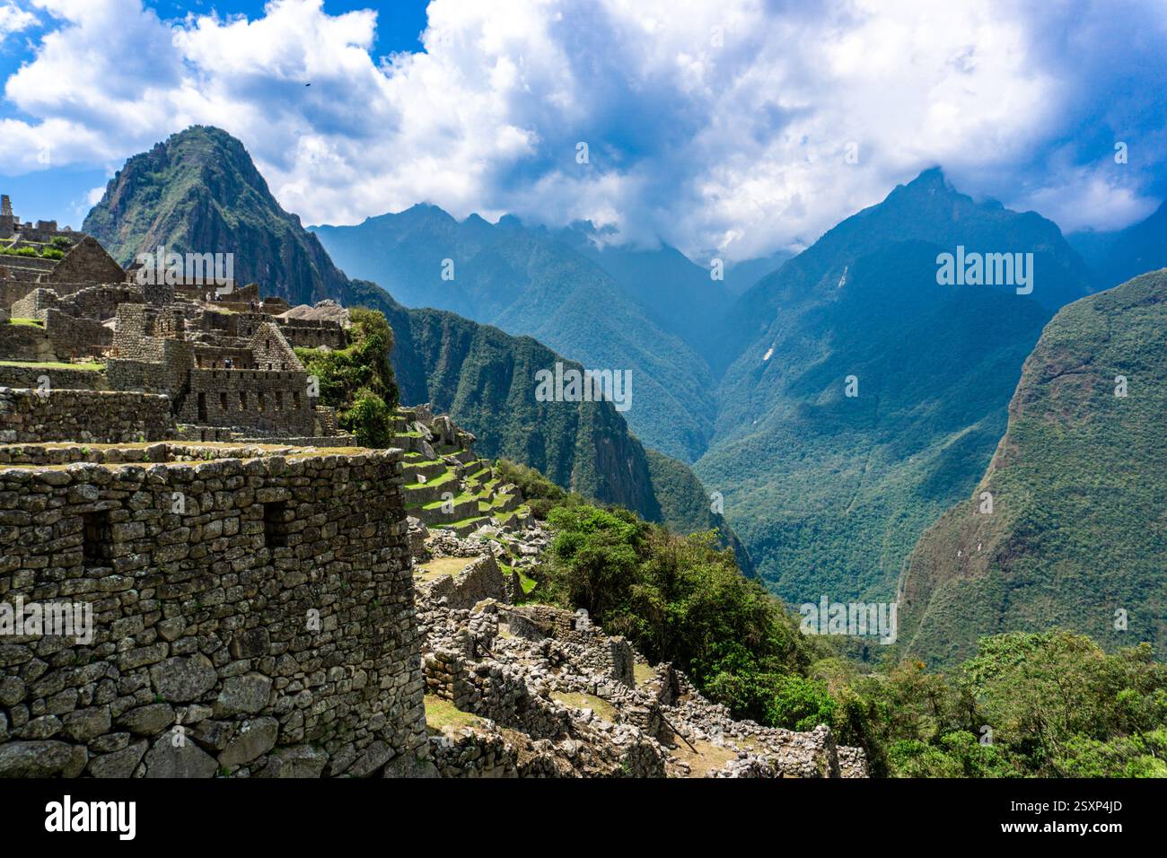 Incredible Ancient Stone Walls And Buildings Of Machu Picchu In Peru ...