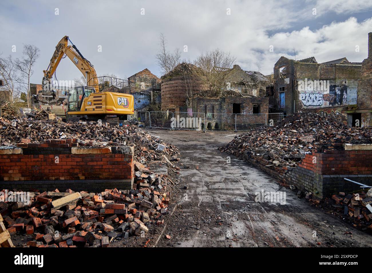 Falcon Pottery also known as J.H. Weatherby and Sons. Feb 24 2025 first ...