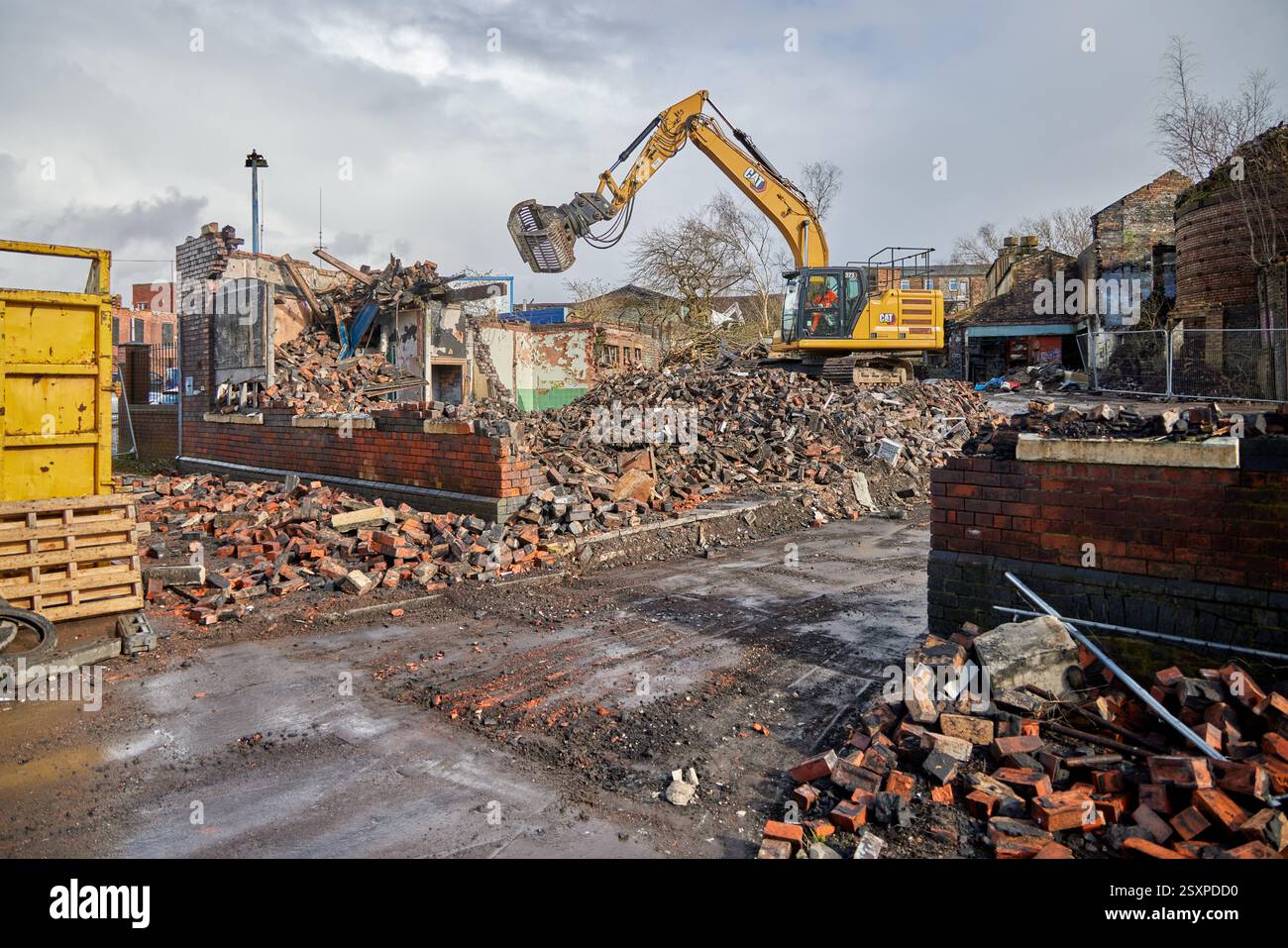 Falcon Pottery also known as J.H. Weatherby and Sons. Feb 24 2025 first ...