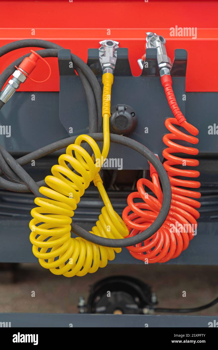 Red and Yellow Coiled Brake Air Supply Hose for Cargo Trailer Stock ...