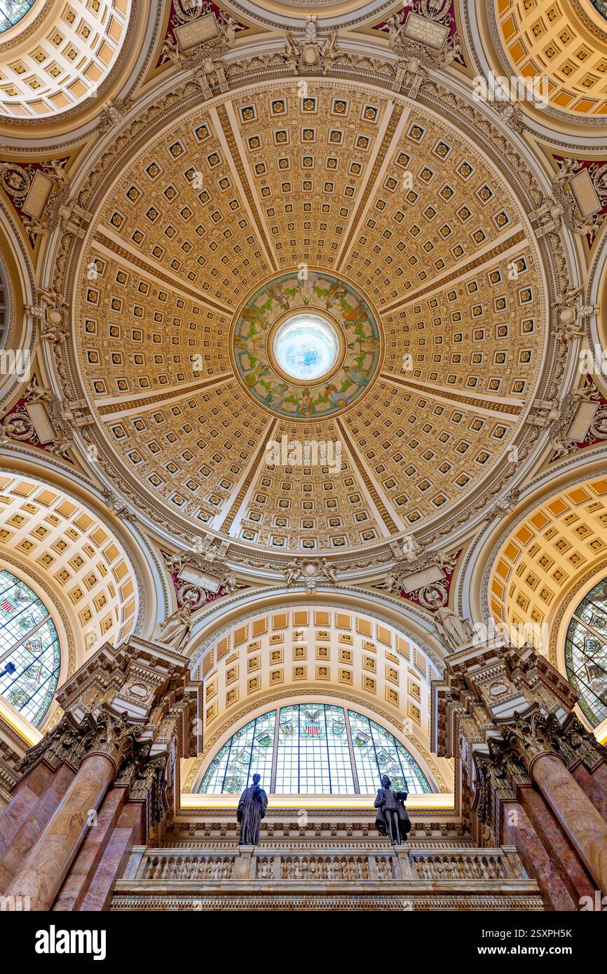 WASHINGTON DC, United States — The Main Reading Room of the Library of ...