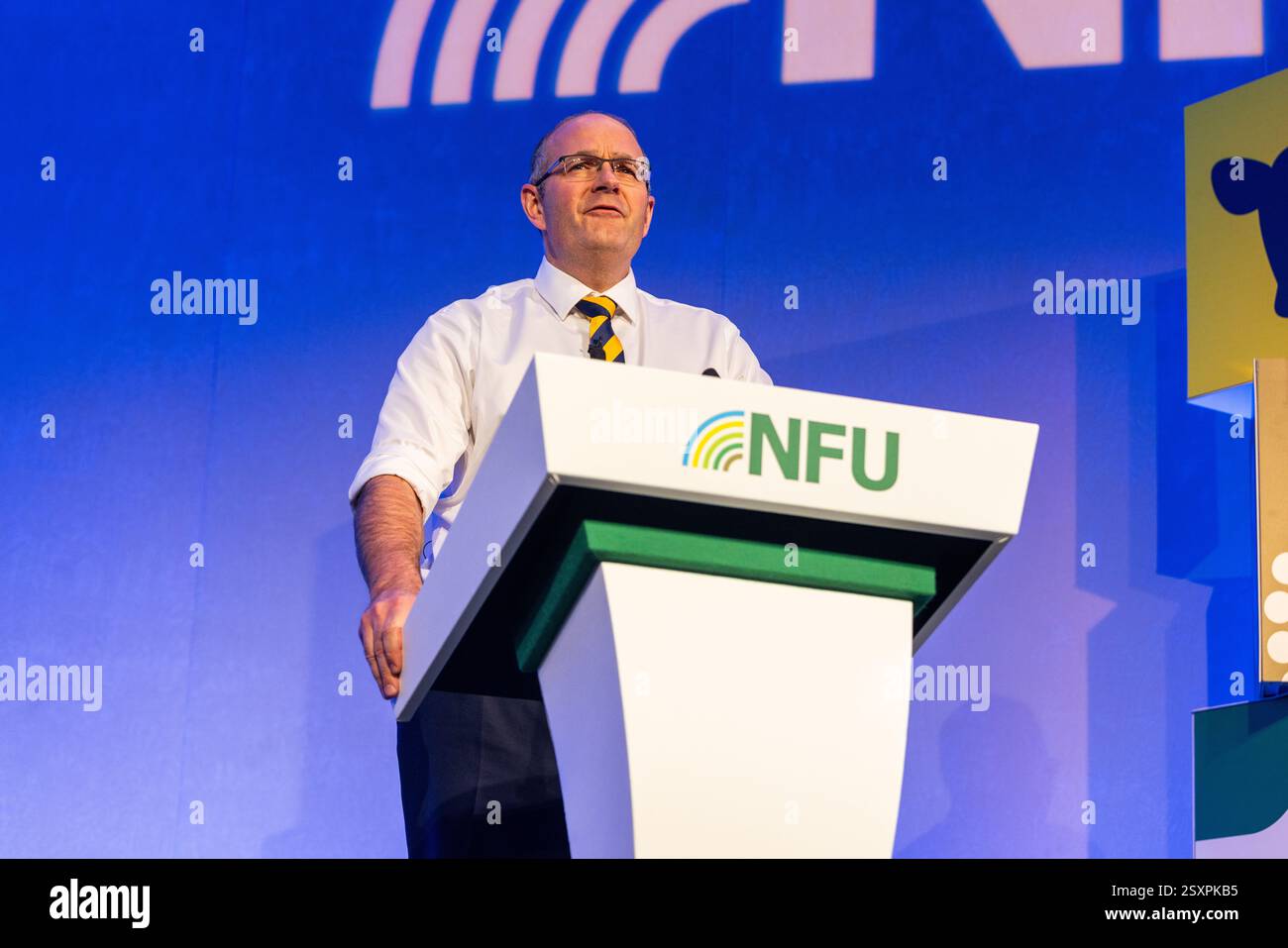 London, UK. 25 FEB, 2025. Tom Bradshaw, president of the NFU, gives the ...