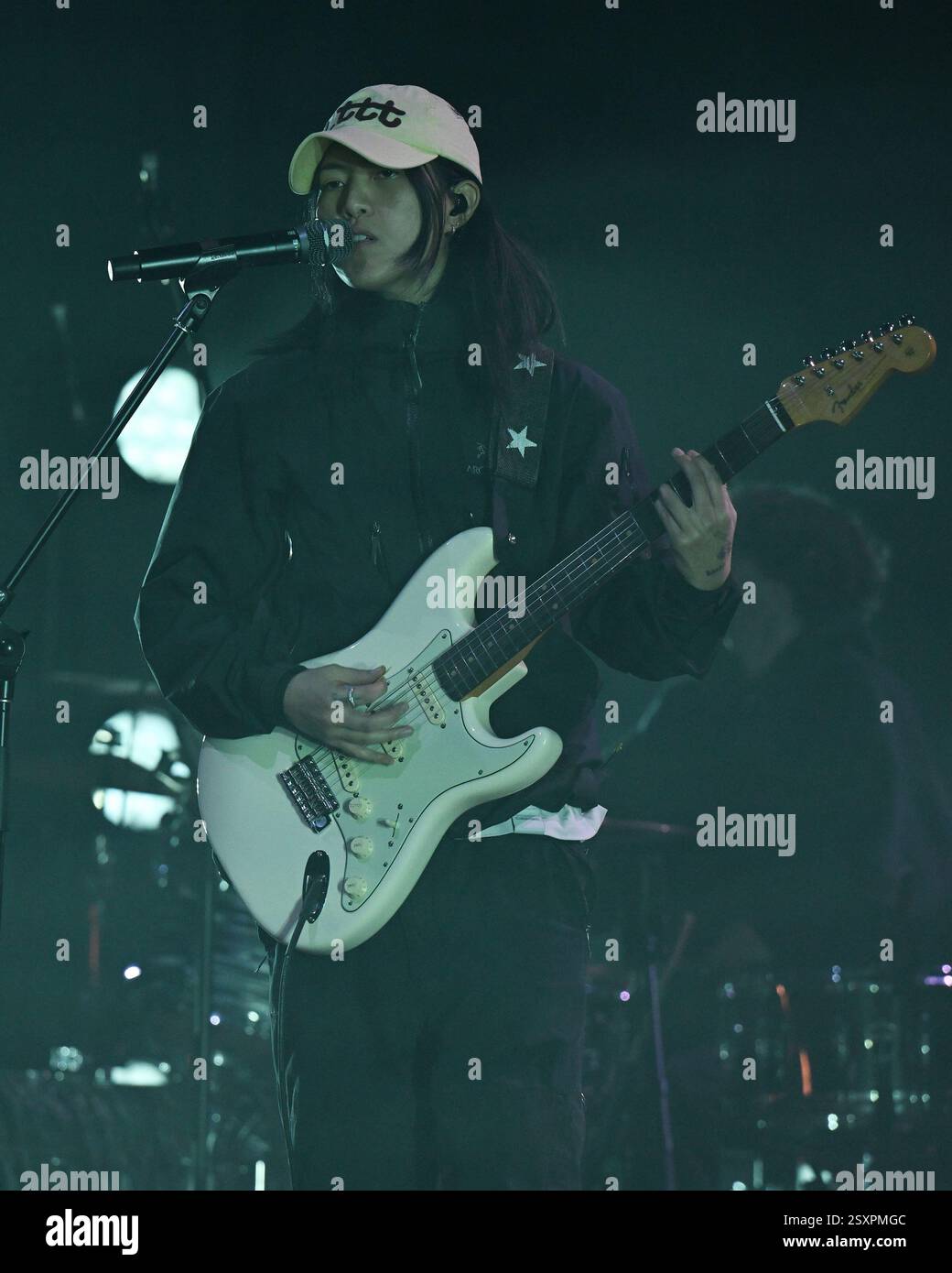 Fort Lauderdale, FL, USA. 24th Feb, 2025. Deb Never performs during the ...