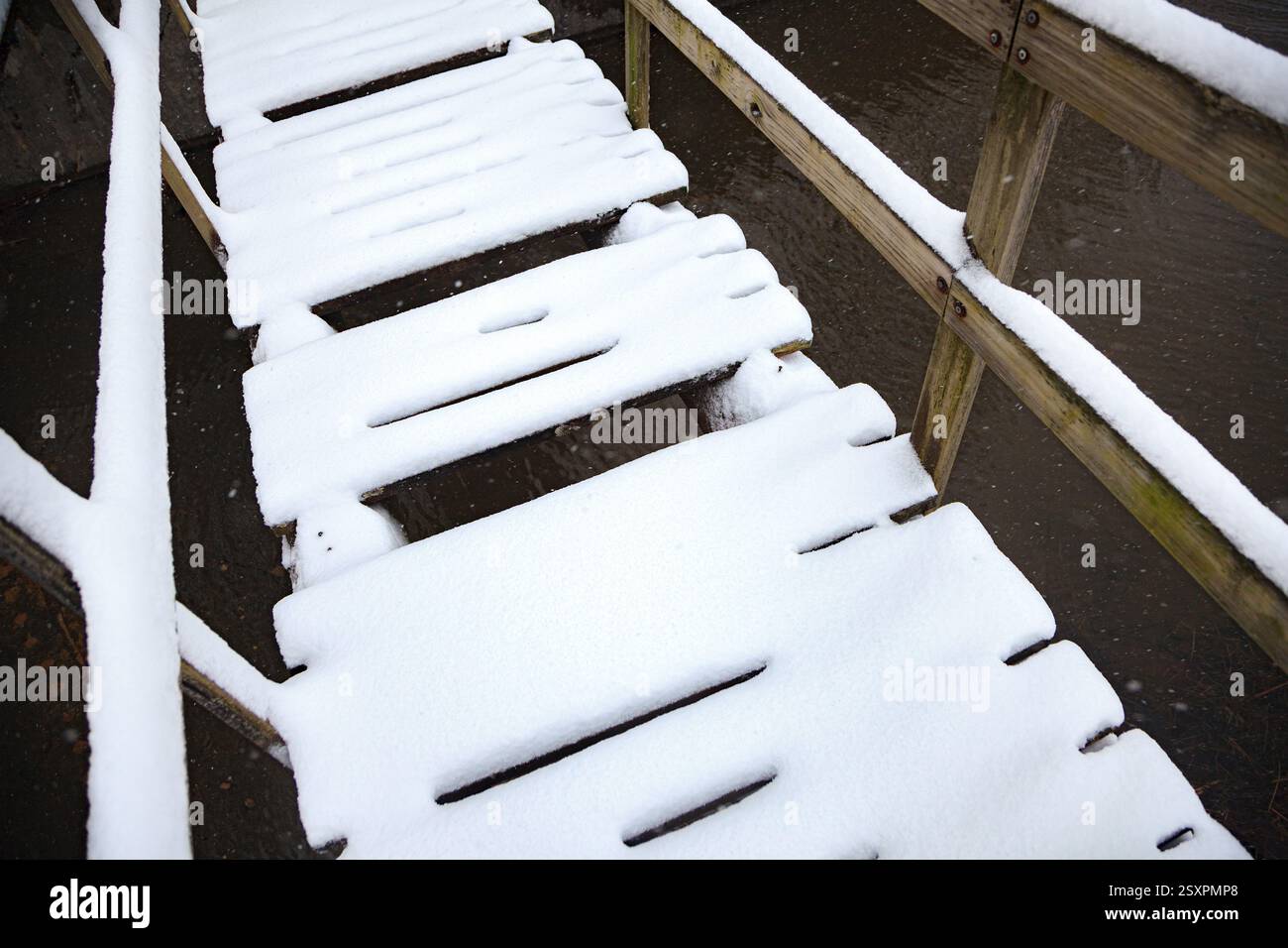 Architecture close up snow hi-res stock photography and images - Alamy
