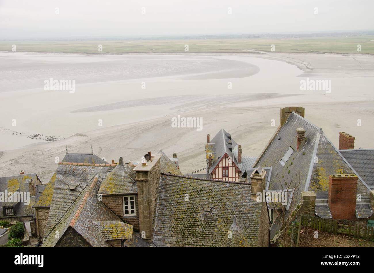Mont saint michel and its bay hi-res stock photography and images - Alamy