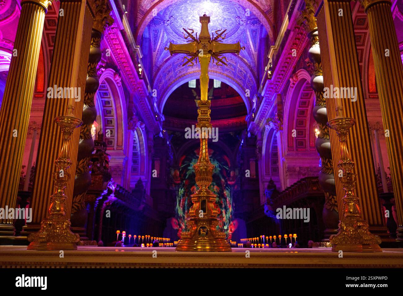 Luminous light installation The High Altar inside St. Paul's Cathedral ...