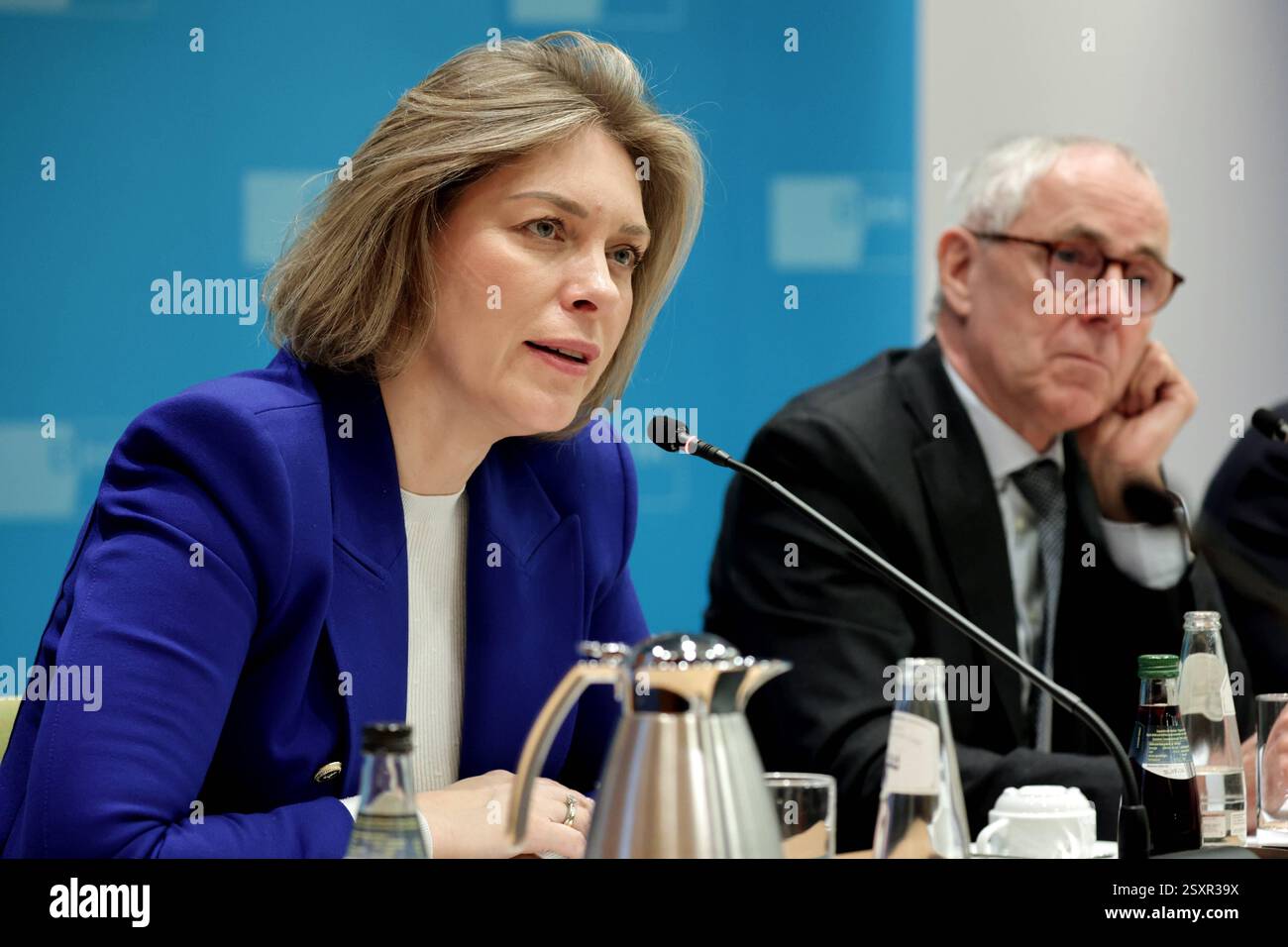 Dr. Helena Melnikov, Hauptgeschaeftsfuehrerin DIHK, Peter Adrian ...