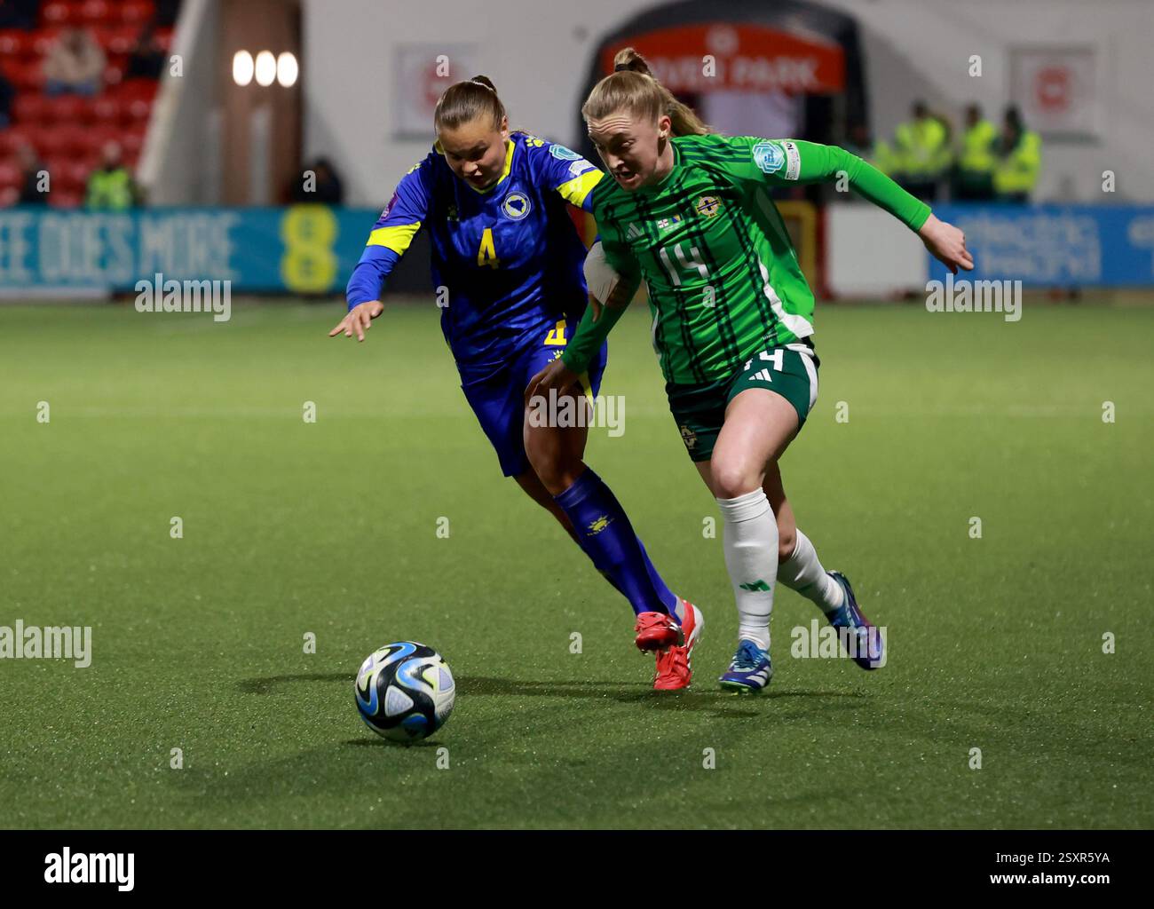 Northern Ireland's Lauren Wade (right) and Bosnia-Herzegovina's Gloria ...