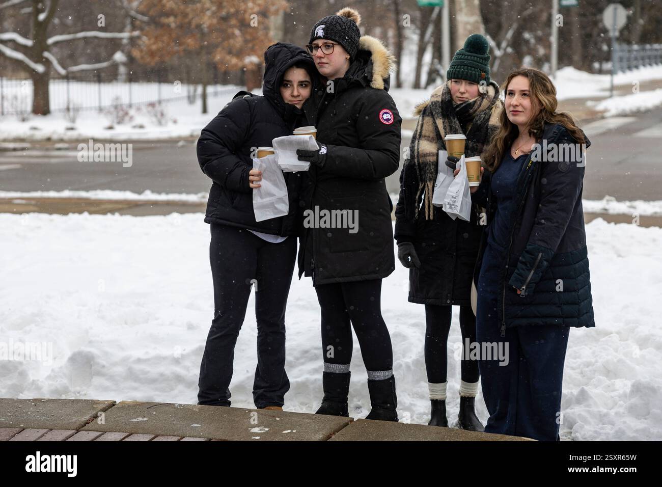 Marisa Crossman, Hannah Demeel, Lexus Gilmer and Paige Abraham look at ...