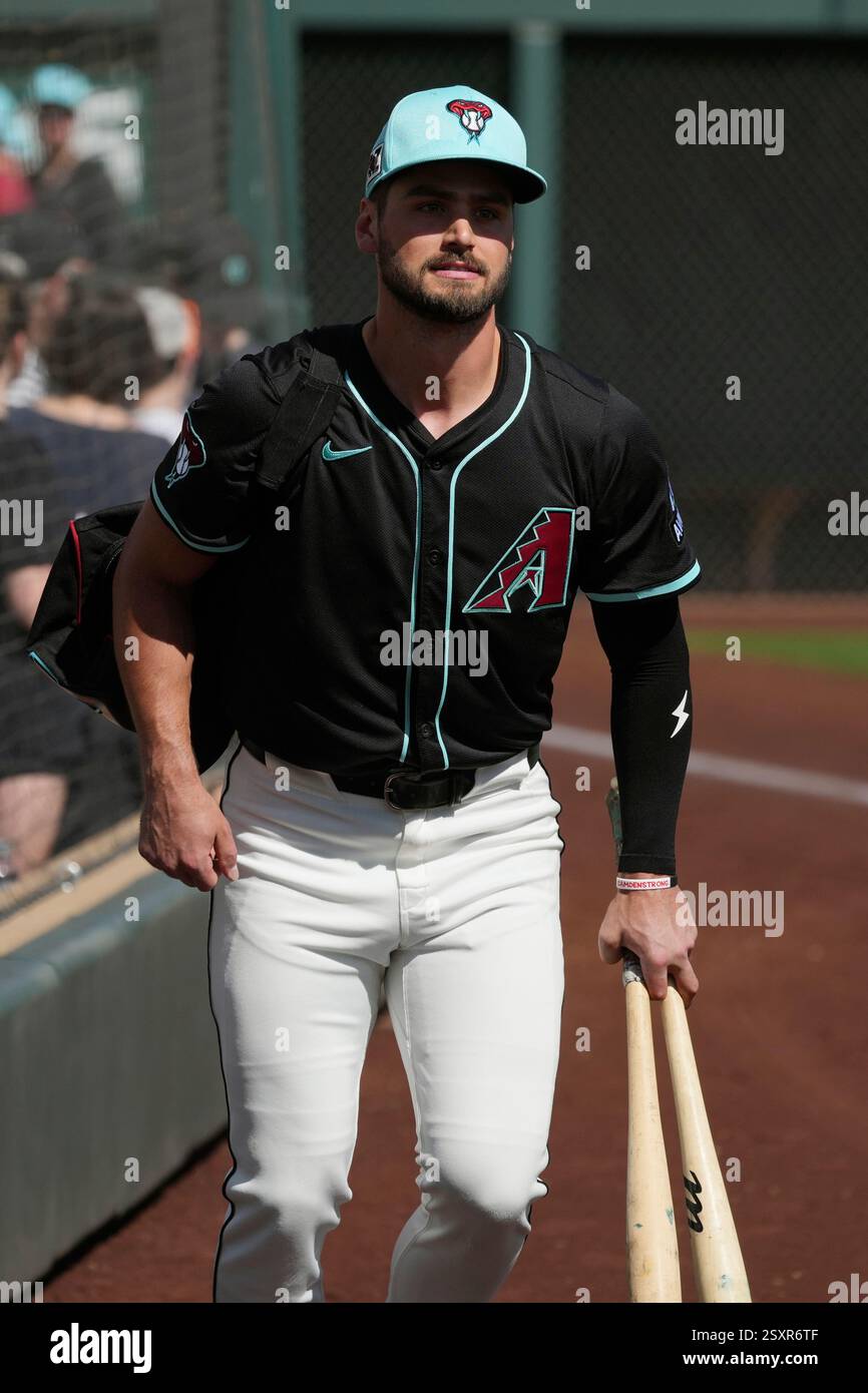 Arizona Diamondbacks' Blaze Alexander jogs to the dugout prior to a ...