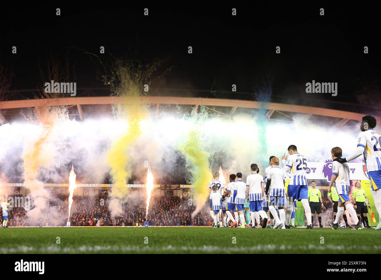 Brighton and Hove, UK. 25th Feb, 2025. Brighton players walk out on to ...