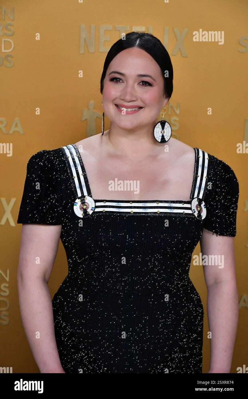 Lily Gladstone attends the 31st Annual Screen Actors Guild Awards at ...
