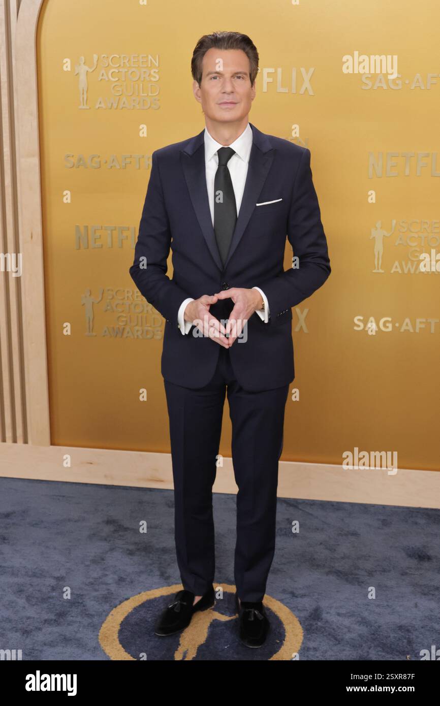 Adam Glassman attends the 31st Annual Screen Actors Guild Awards at ...