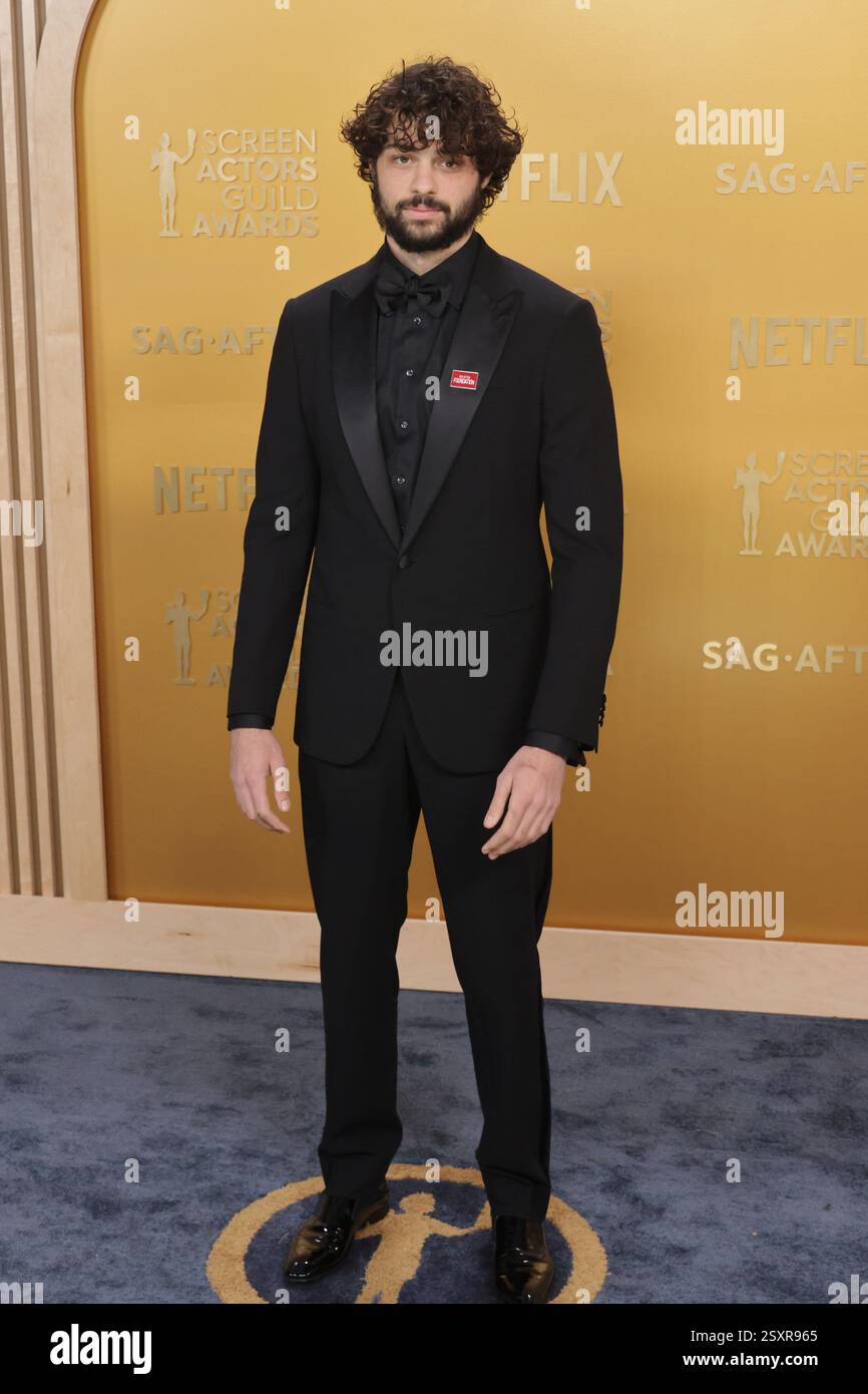 Noah Centineo attends the 31st Annual Screen Actors Guild Awards at ...