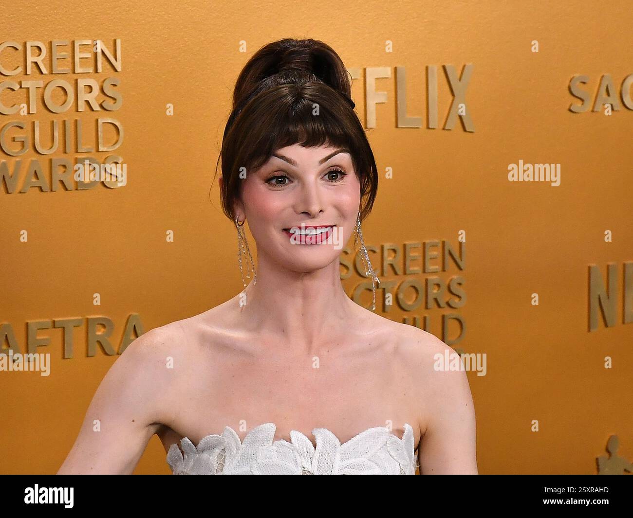 Dylan Mulvaney attends the 31st Annual Screen Actors Guild Awards at ...