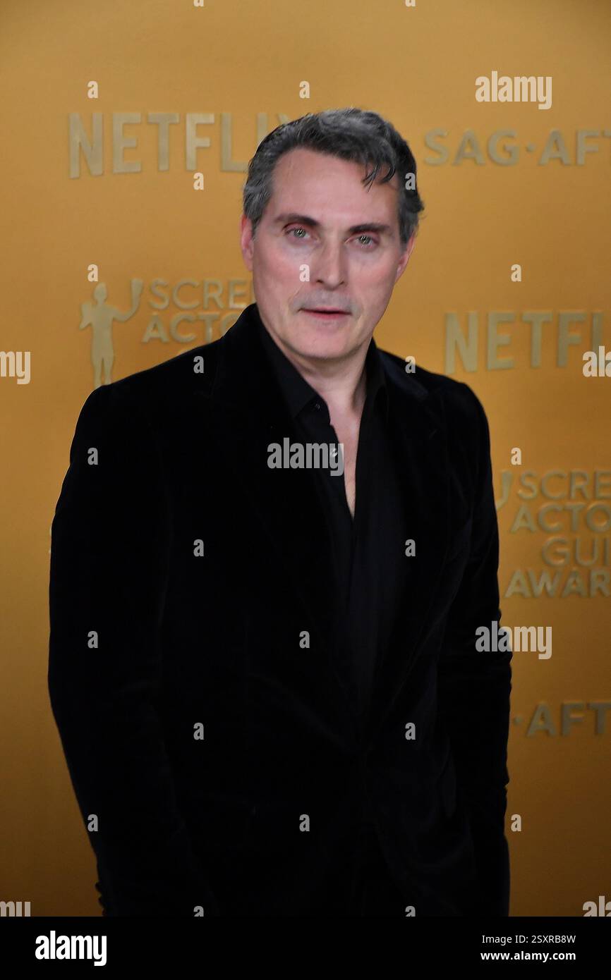 Rufus Sewell attends the 31st Annual Screen Actors Guild Awards at ...