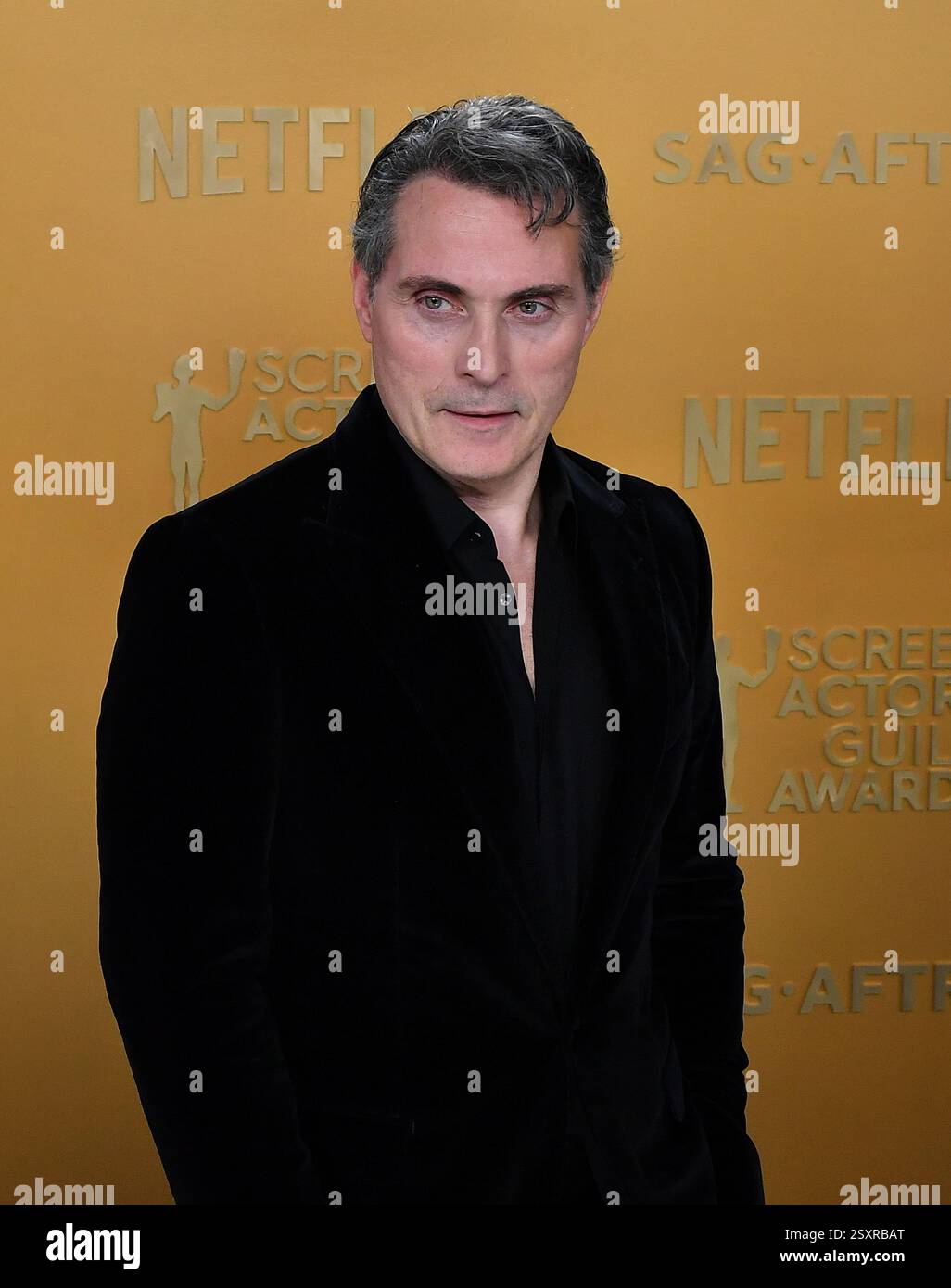 Rufus Sewell attends the 31st Annual Screen Actors Guild Awards at ...