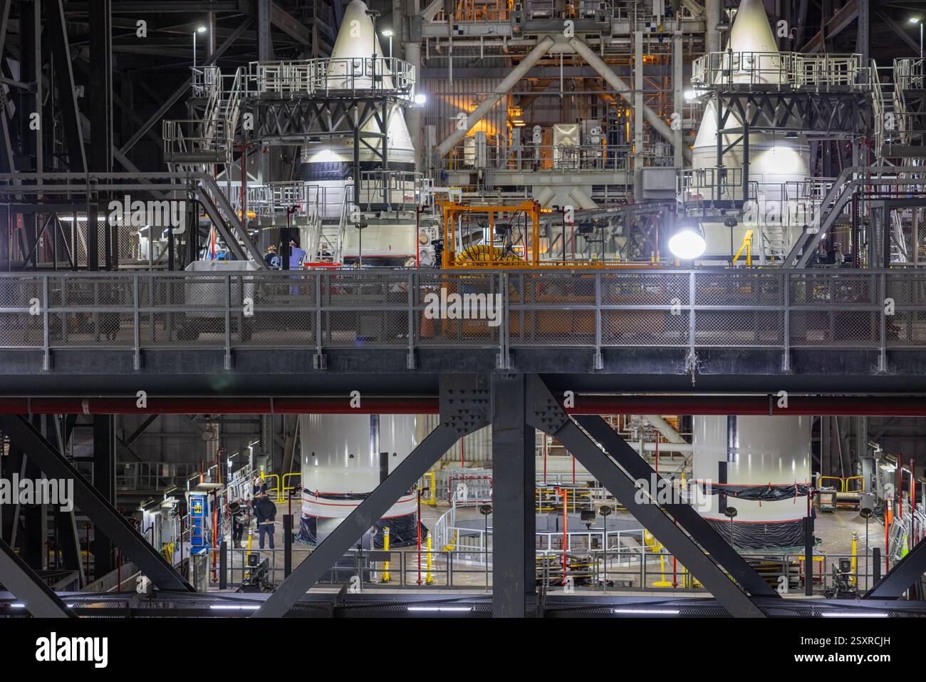 Kennedy Space Center, USA. 25th Feb, 2025. Views from the 5th & 16th floors NASA VAB Verticle ...