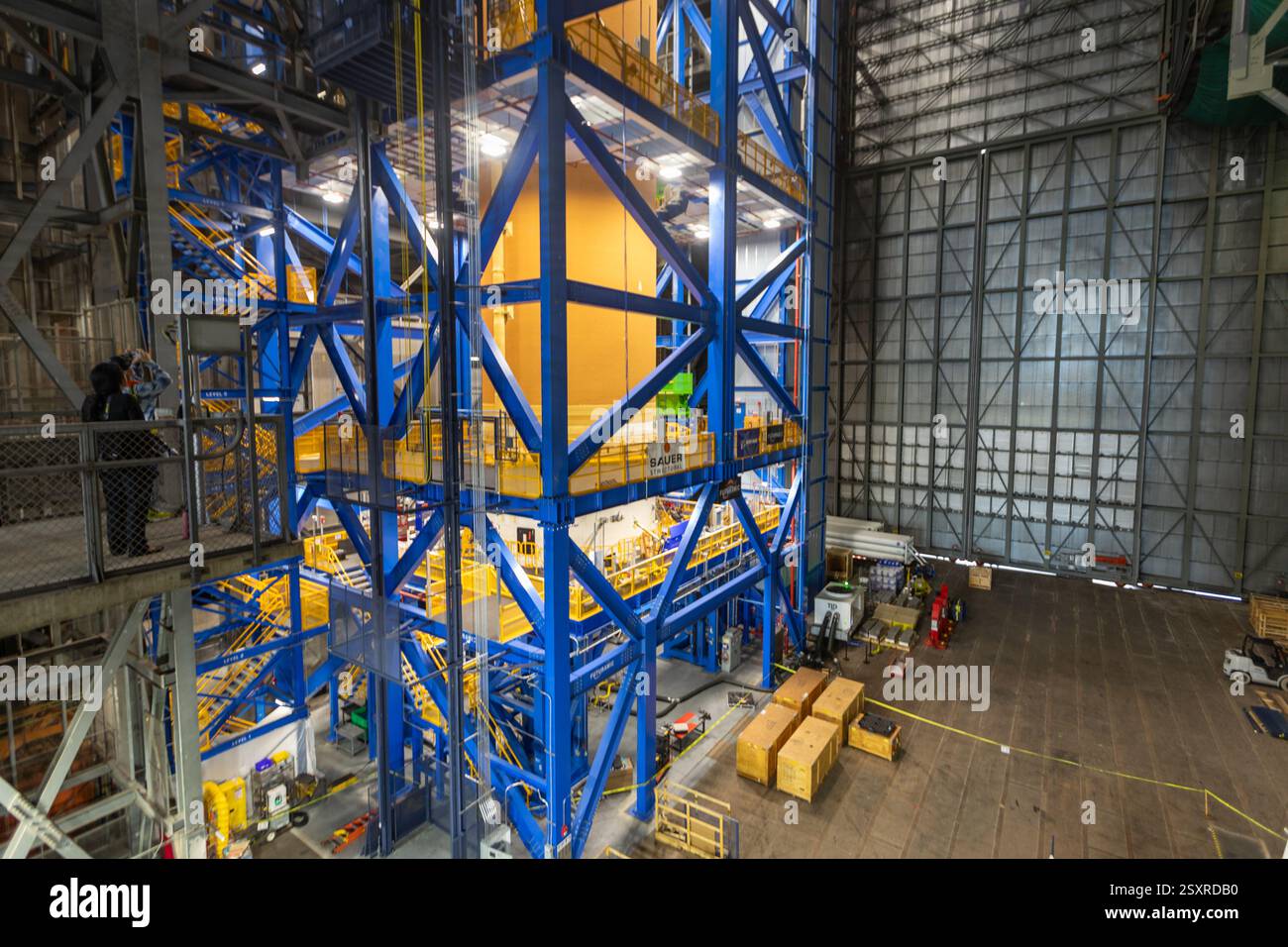 Verticle assembly building hi-res stock photography and images - Alamy