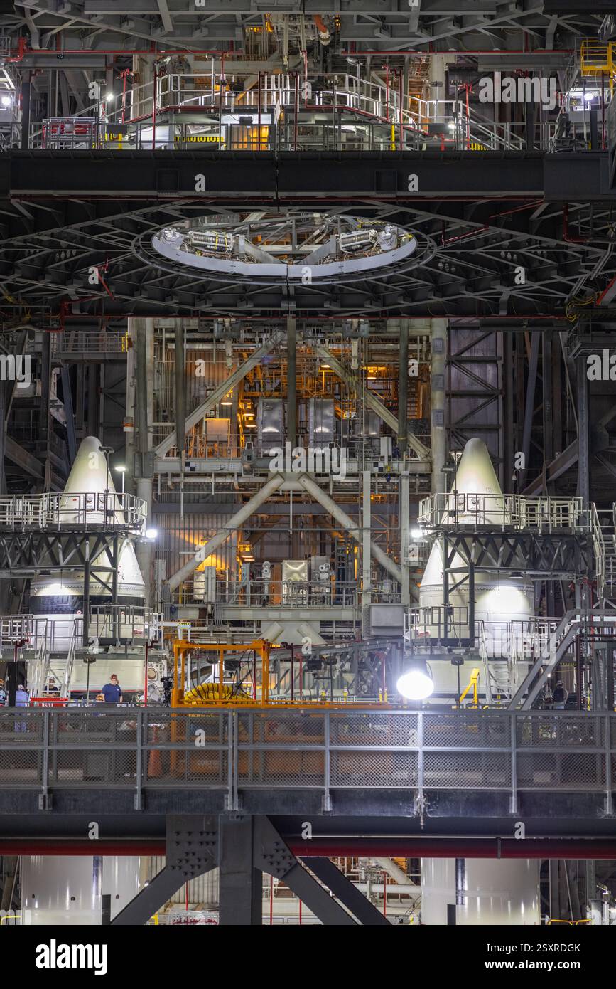 Views from the 5th & 16th floors NASA VAB Verticle Assembly Building of ...