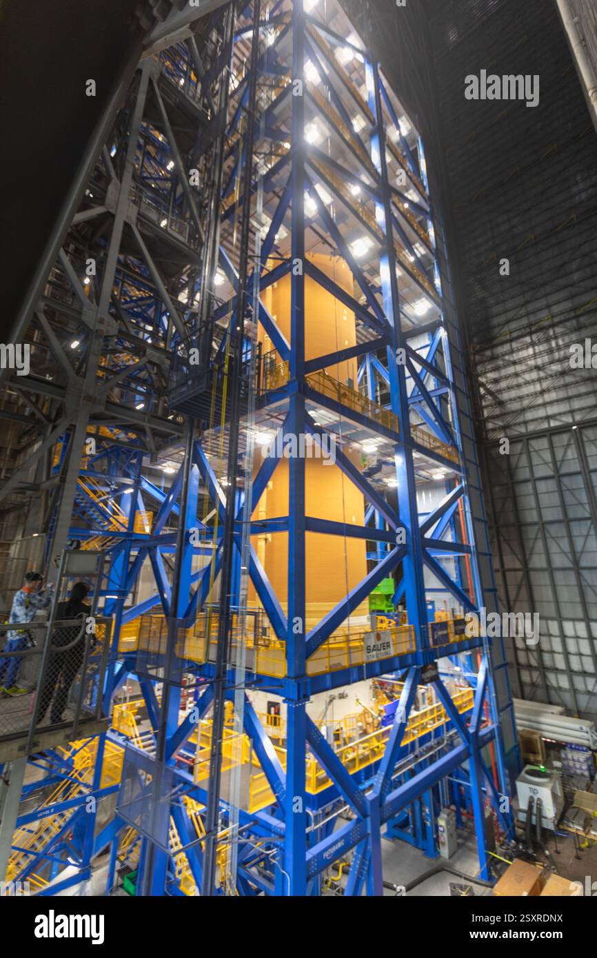 Views from the 5th & 16th floors NASA VAB Verticle Assembly Building of ...