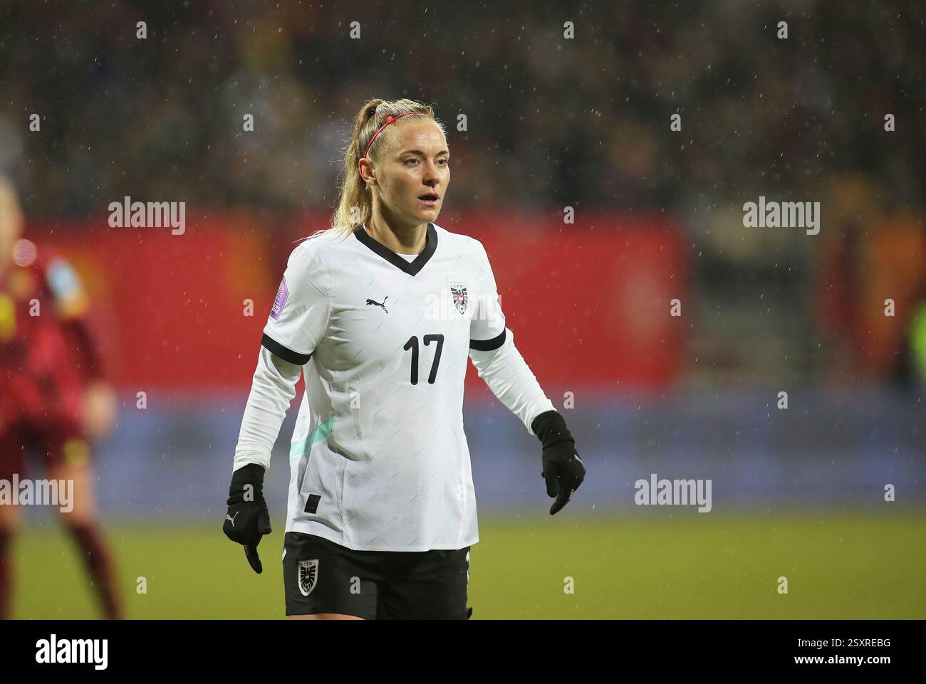 Sarah puntigam osterreich kopf hi-res stock photography and images - Alamy