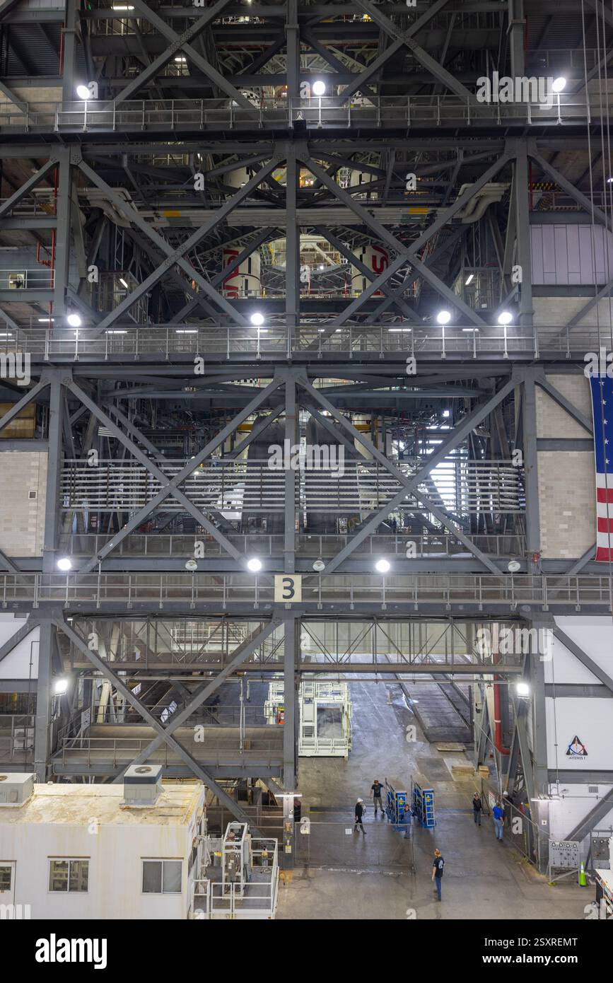 Views from the 5th & 16th floors NASA VAB Verticle Assembly Building of ...