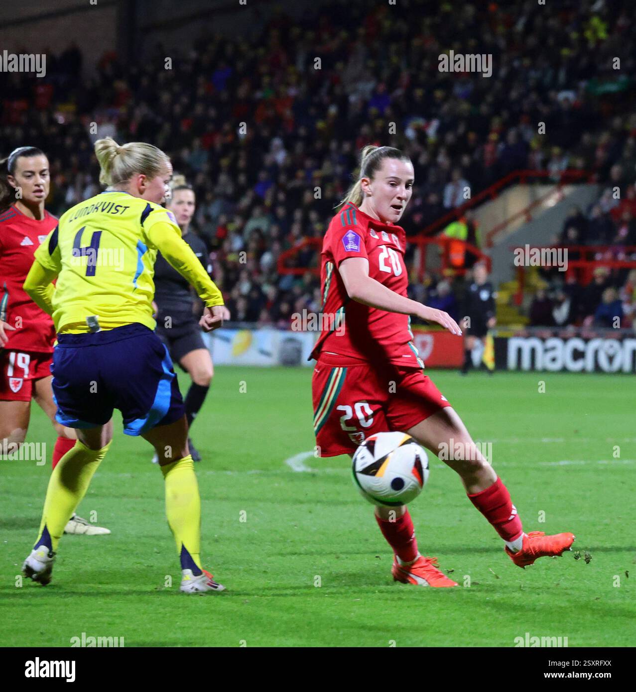 SToK Cae Ras, Wrexham, UK. 25th Feb, 2025. UEFA Womens Nations League ...