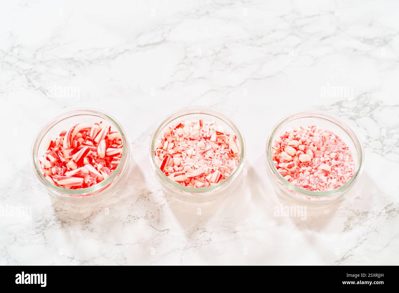 Candy topping sizes hi-res stock photography and images - Alamy