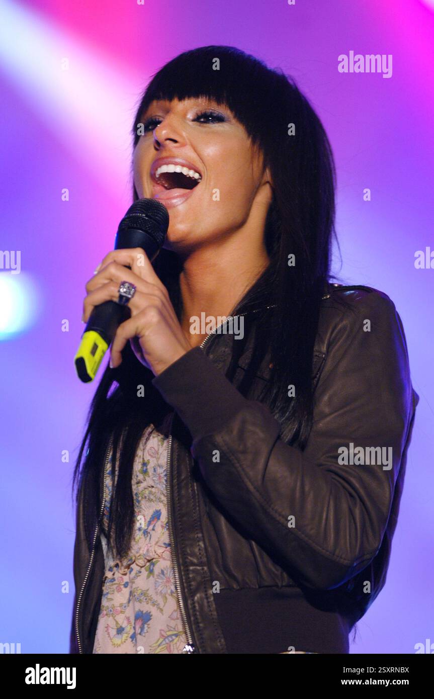 Anna tatangelo images 2006 hi-res stock photography and images - Alamy