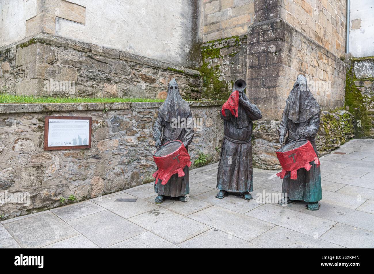 VIVEIRO, SPAIN - SEPTEMBER 2, 2022: Monument to Viveiro Brotherhood ...