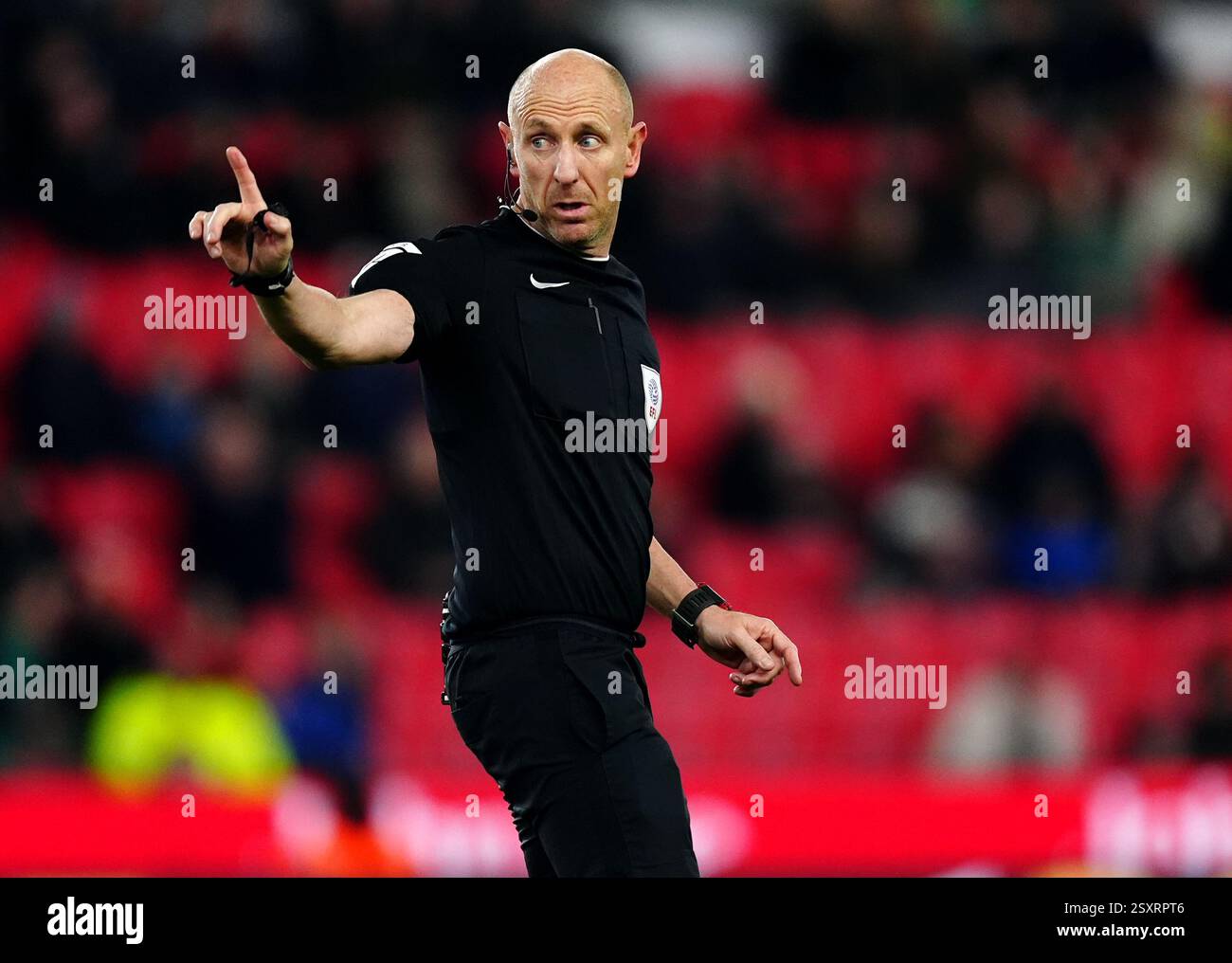Referee Andy Davies during the Sky Bet Championship match at bet365 ...