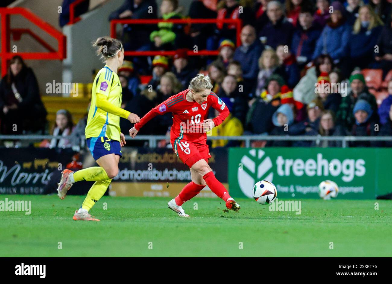 SToK Cae Ras, Wrexham, UK. 25th Feb, 2025. UEFA Womens Nations League ...