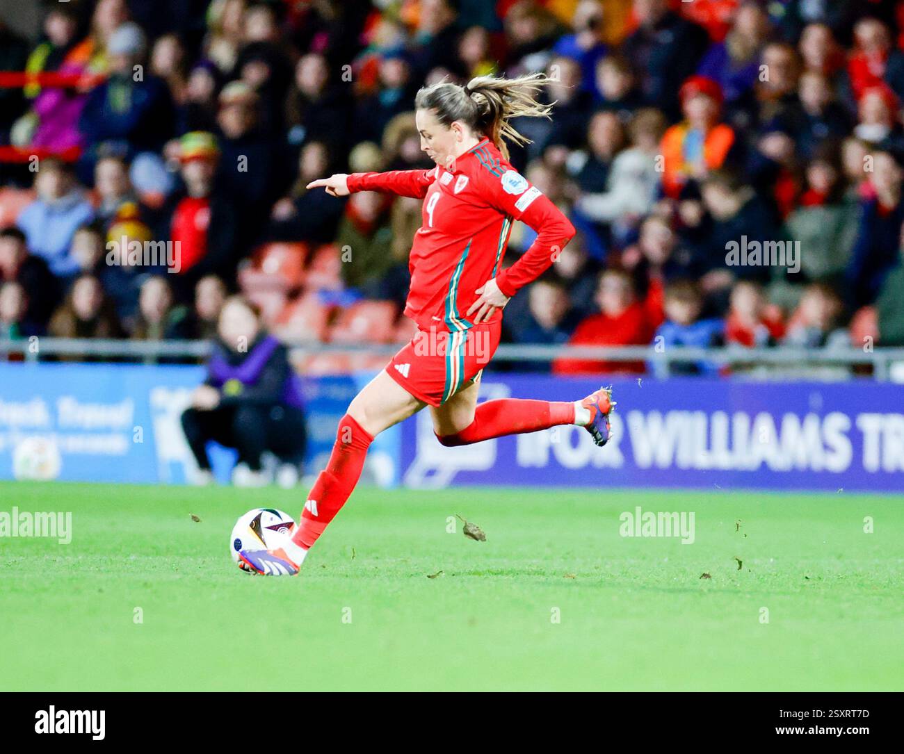 SToK Cae Ras, Wrexham, UK. 25th Feb, 2025. UEFA Womens Nations League ...