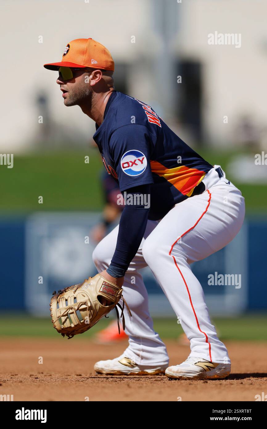 WEST PALM BEACH, FL - FEBRUARY 25: Houston Astros first baseman ...