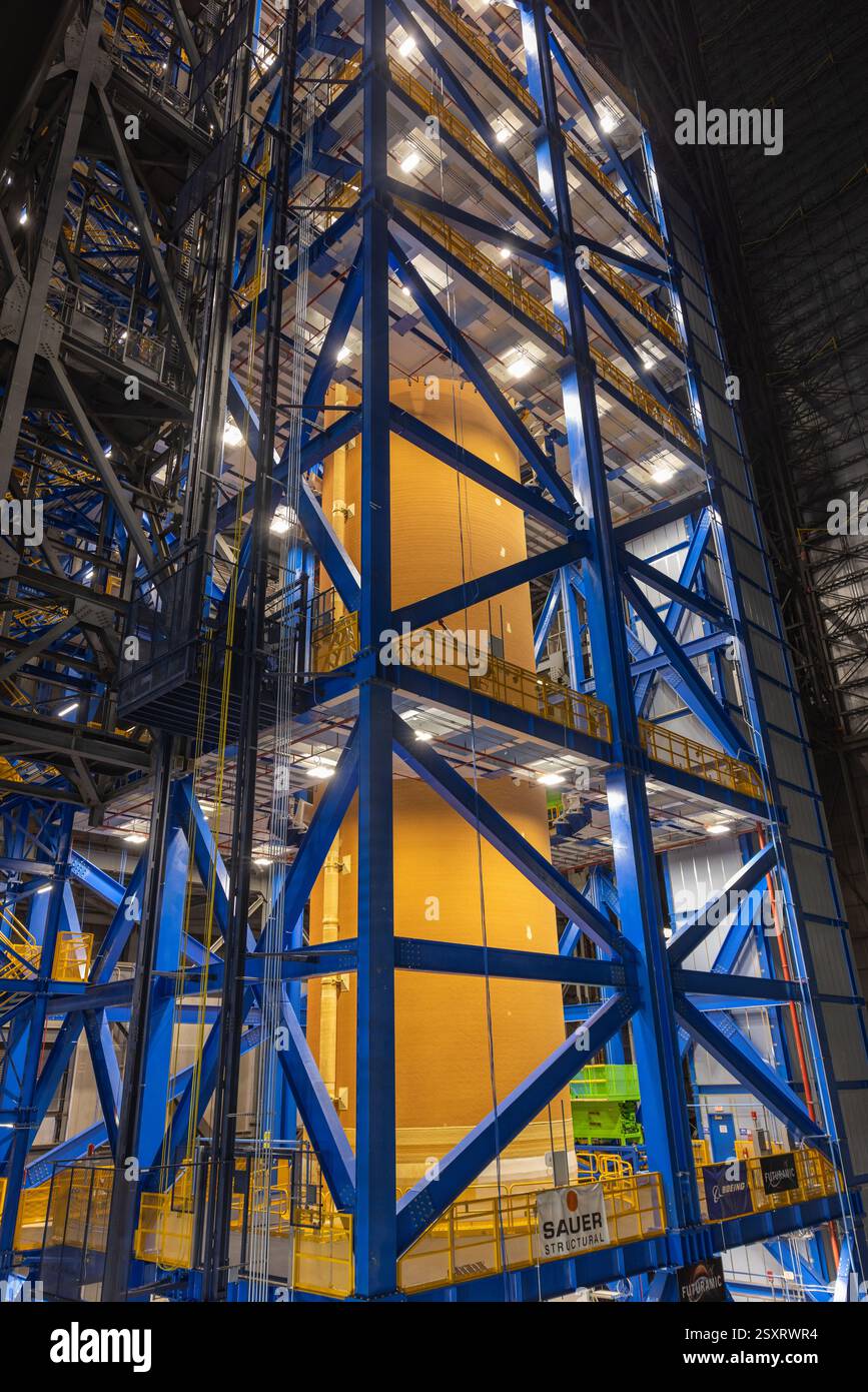 Views from the 5th & 16th floors NASA VAB Verticle Assembly Building of ...