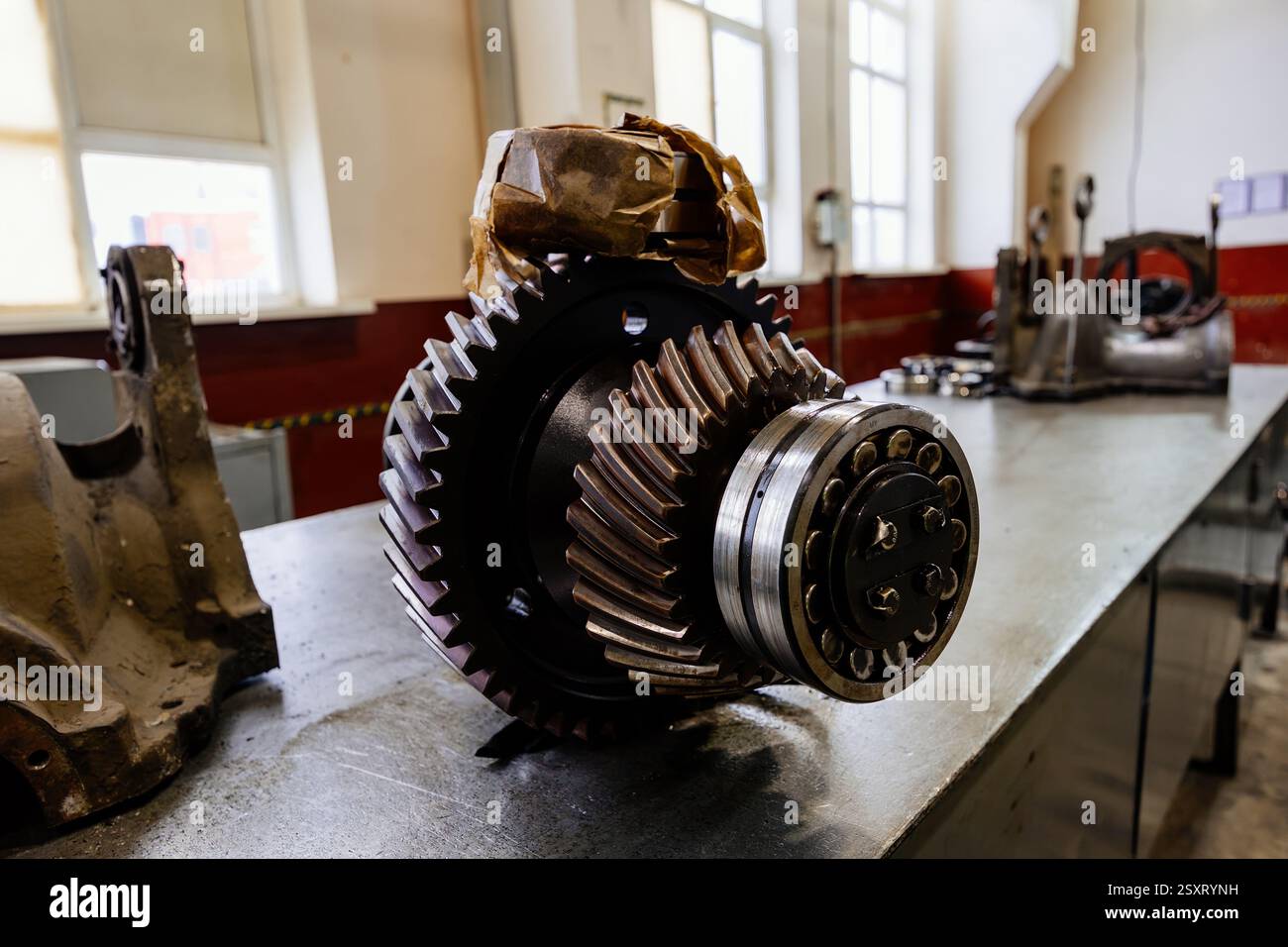 Part of car gearbox. Gears of gearshift transmission, close up Stock ...