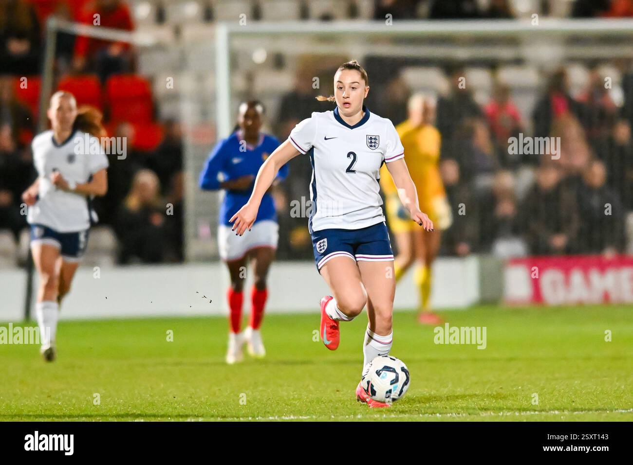 Ella Morris (2 England) goes forward during the National Team Friendly ...