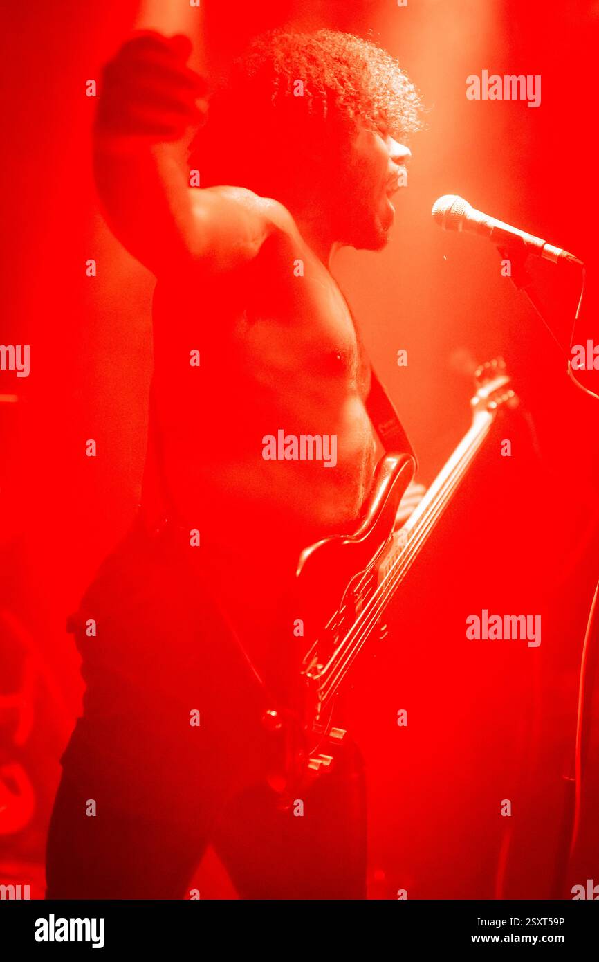 Edinburgh, Scotland. Tue 25 February 2025. South London alternative ...