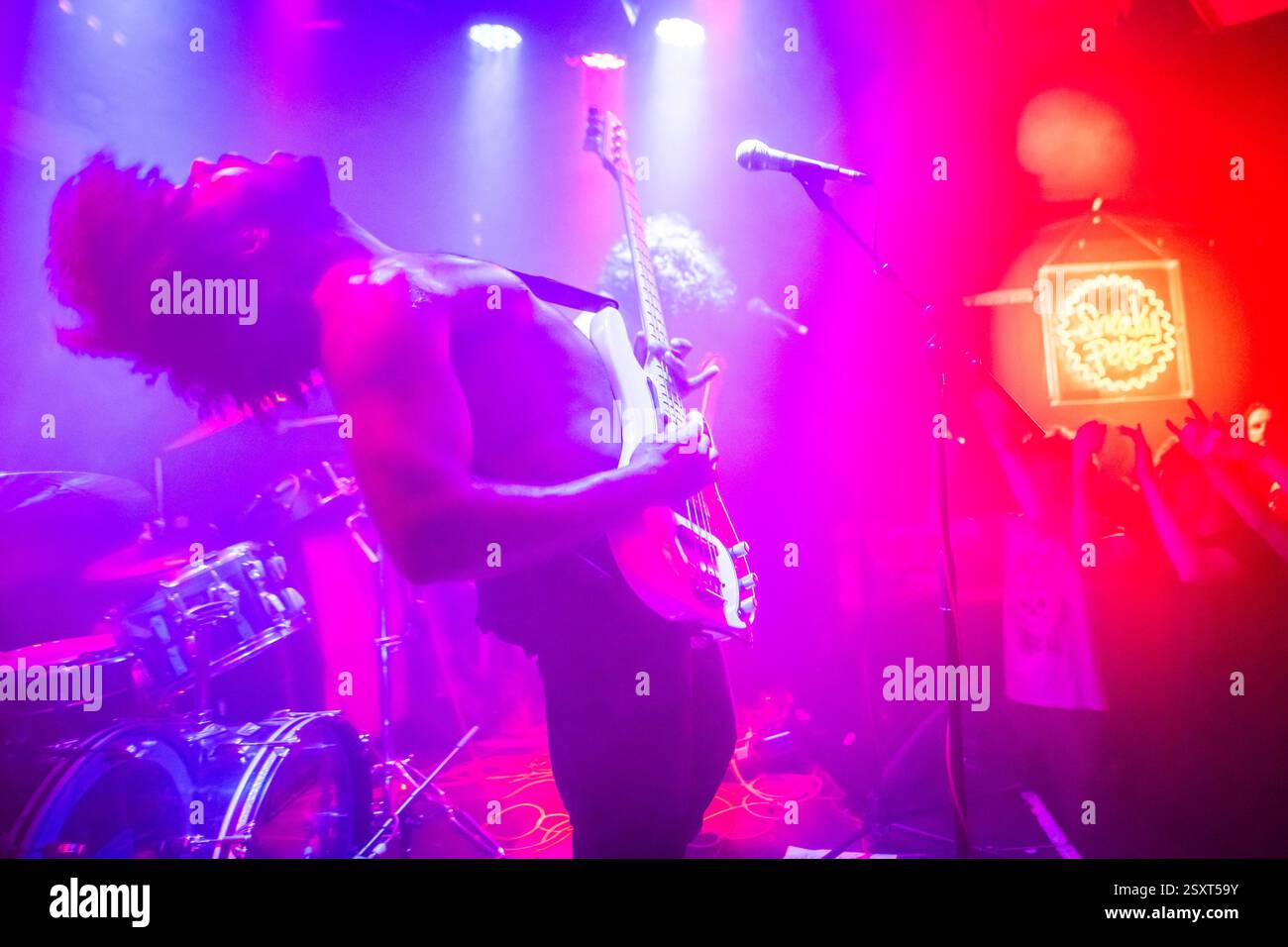 Edinburgh, Scotland. Tue 25 February 2025. South London alternative ...