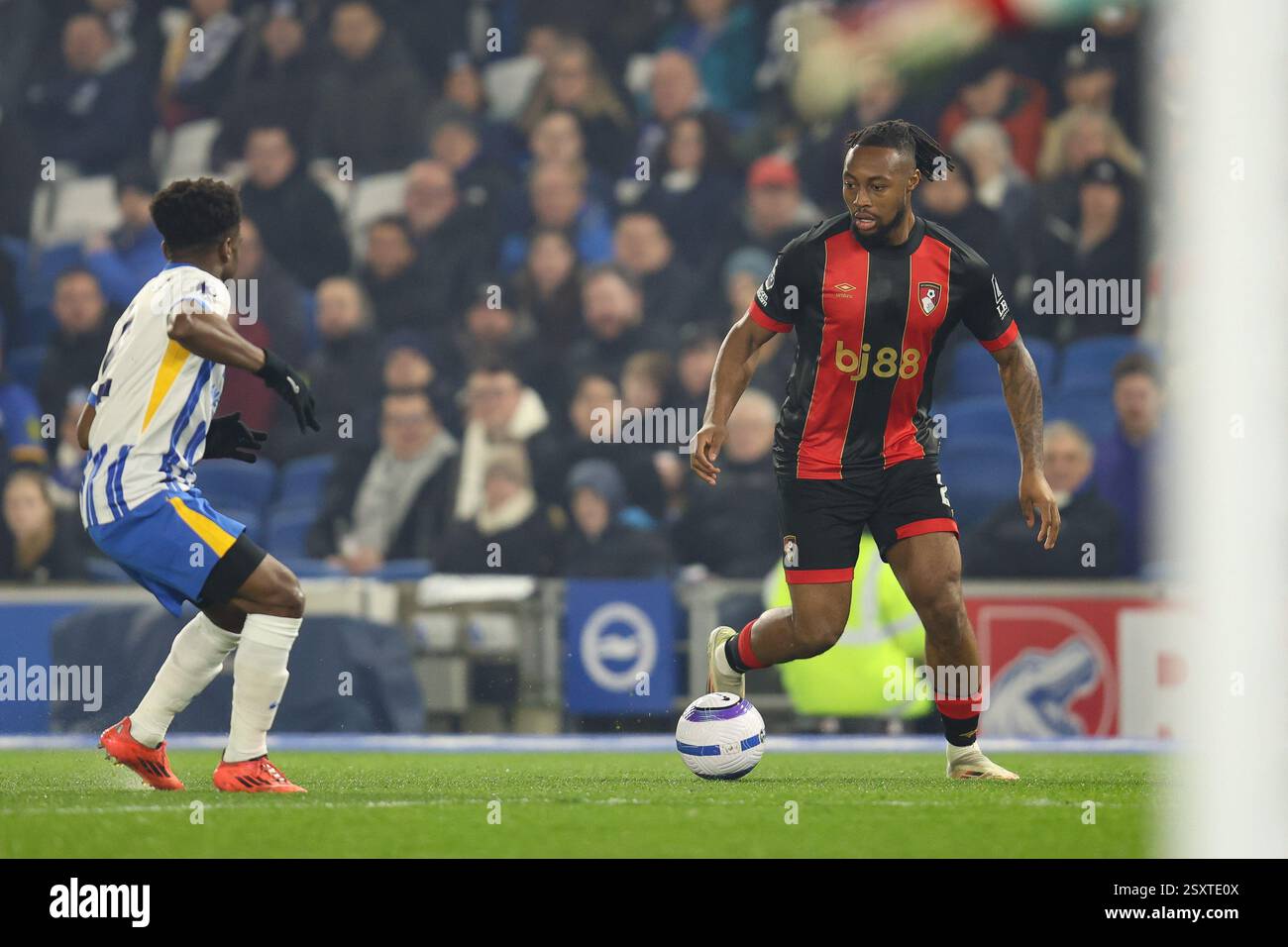 London England, February 25th 2025: Antoine Semenyo (24 Bournemouth ...