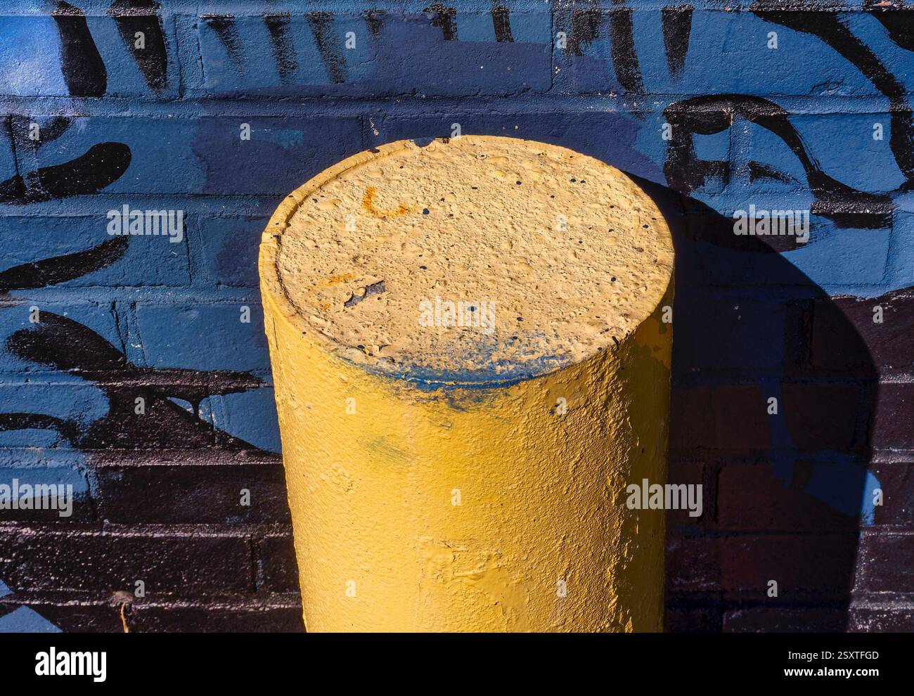 Wall bumper hi-res stock photography and images - Alamy