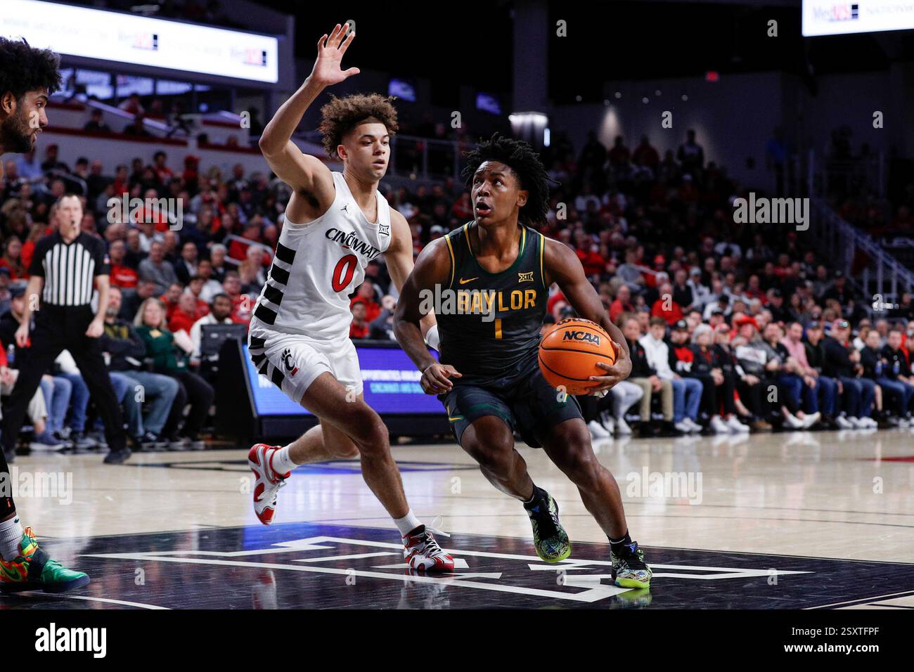 CINCINNATI, OH - FEBRUARY 25: Baylor Bears guard Robert Wright III (1 ...