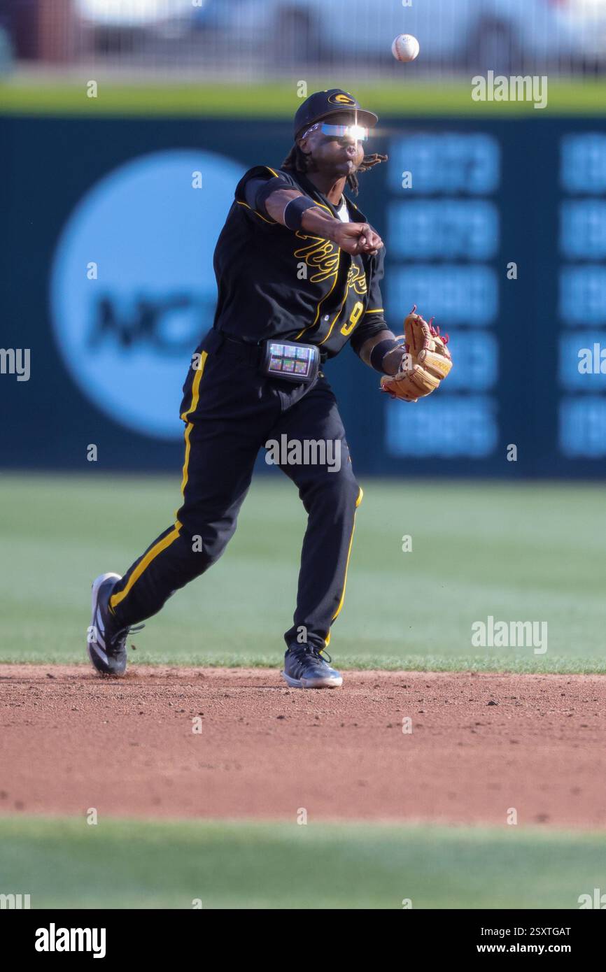 February 25, 2025: Keanu Jacobs-Guishard (9) Grambling infielder makes ...