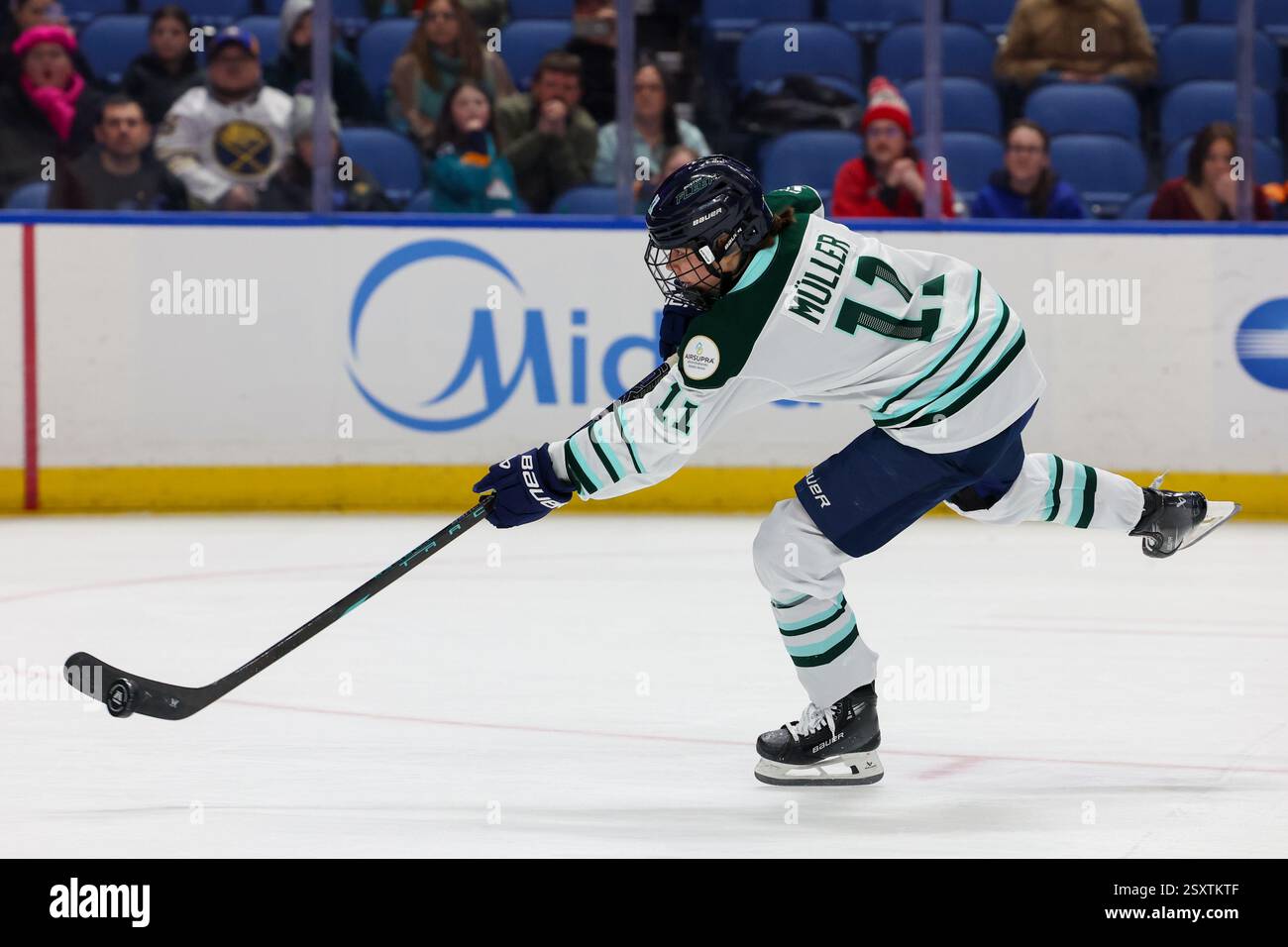 Buffalo, New York, USA. 23rd Feb, 2025. Boston Fleet forward Alina ...