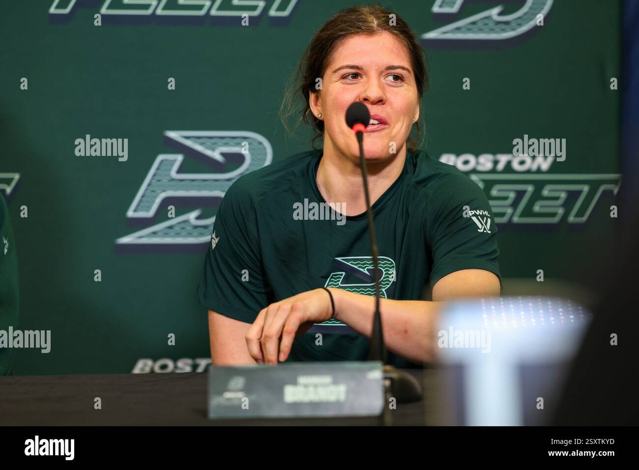 Buffalo, New York, USA. 23rd Feb, 2025. Boston Fleet forward Hannah ...