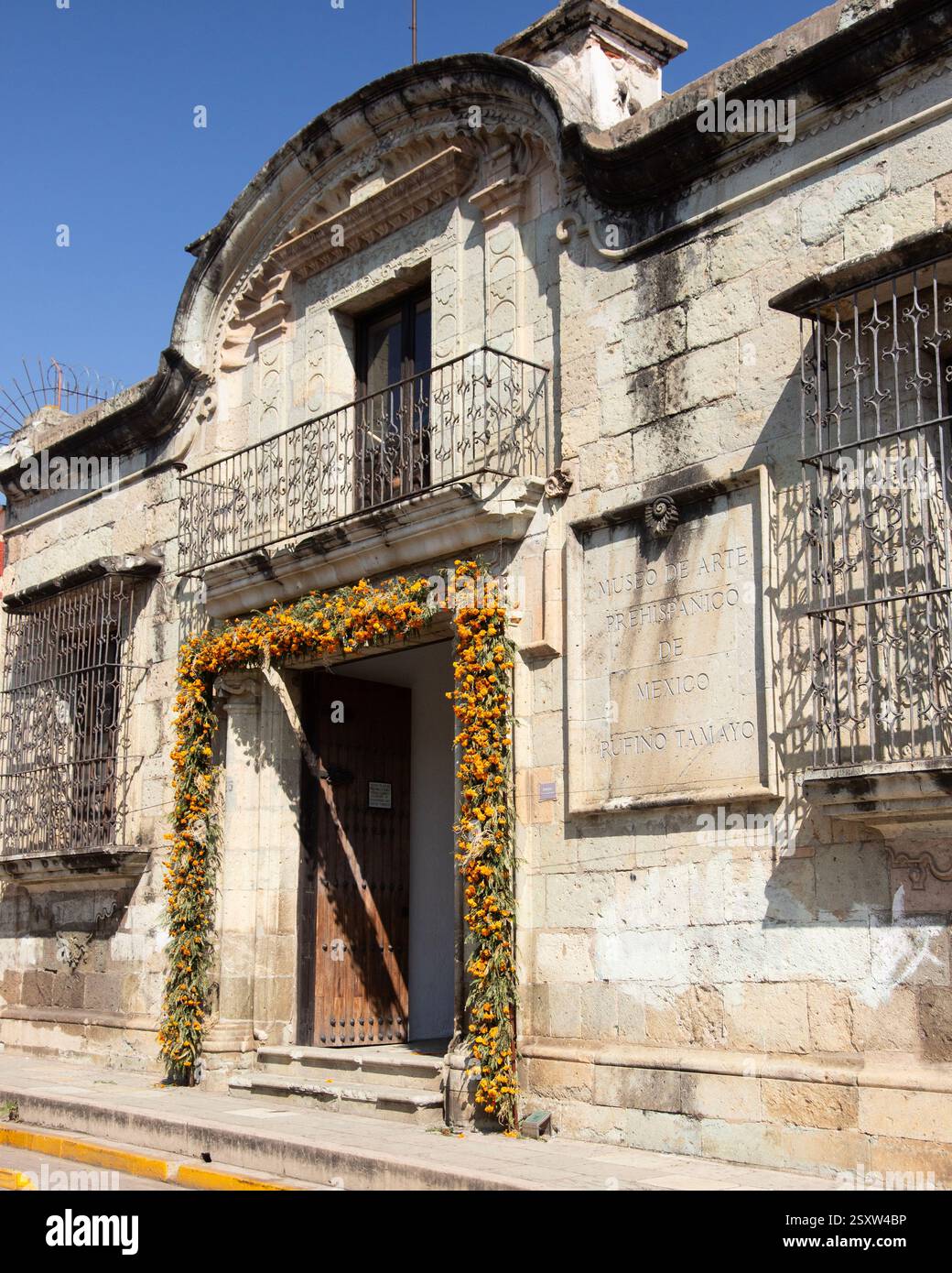 Mexico oaxaca tourism landmarks hi-res stock photography and images - Alamy