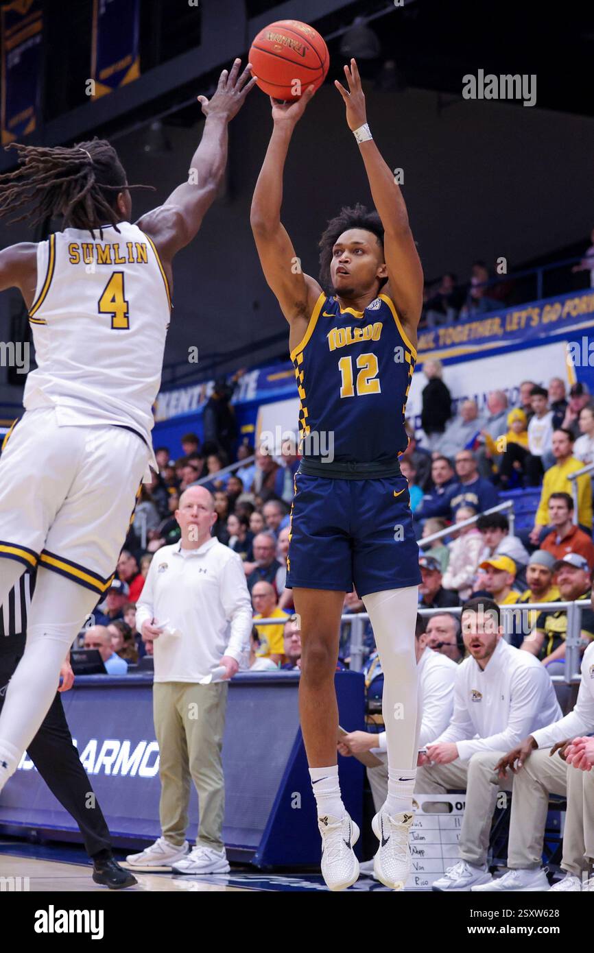 KENT, OH - FEBRUARY 25: Toledo Rockets guard Seth Hubbard (12) shoots ...
