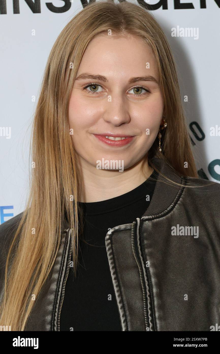 November 12, 2024, Los Angeles, Ca, USA: LOS ANGELES - NOV 12: Zofia ...