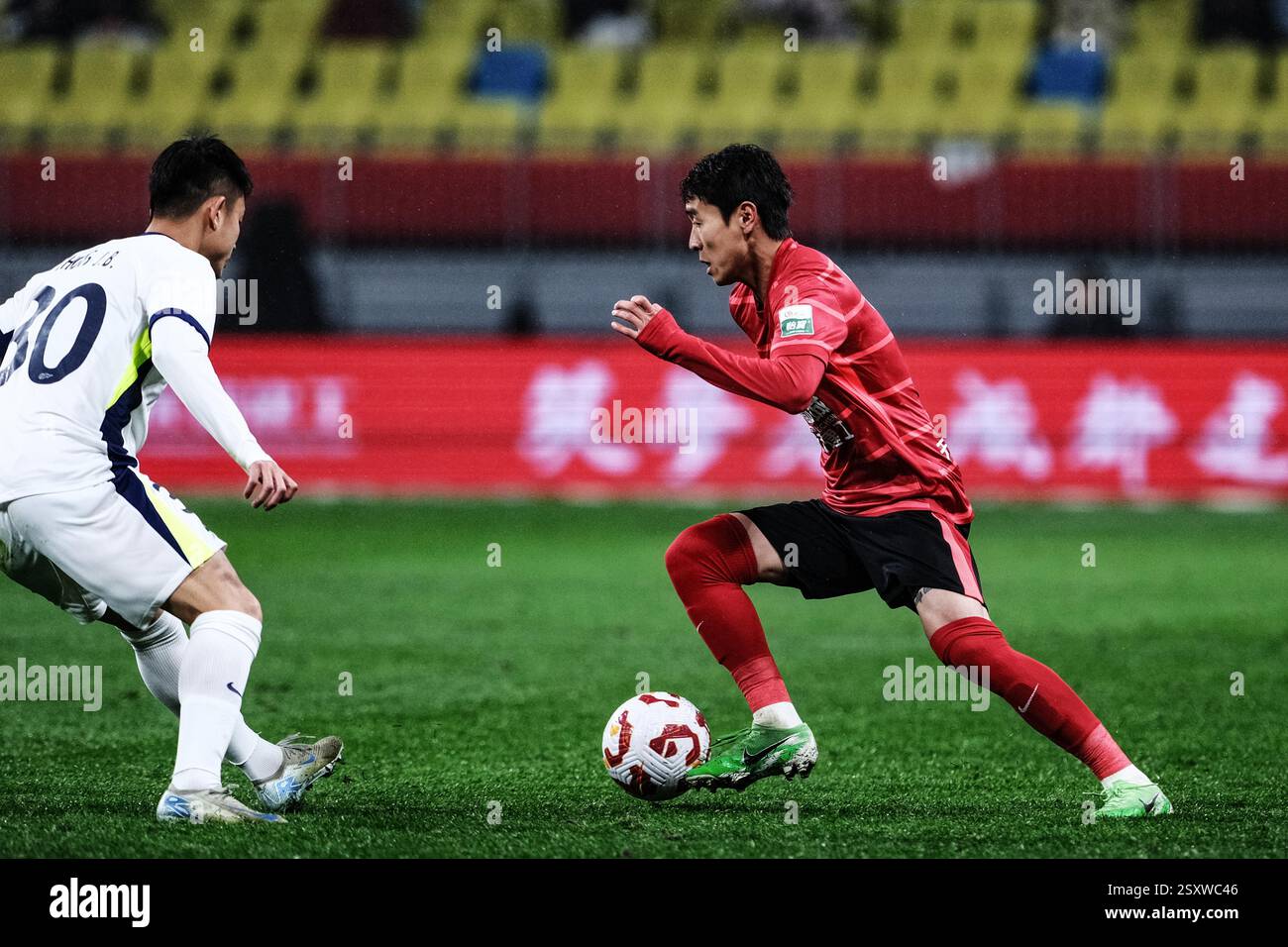 Chengdu Rongcheng Football Club defeated Wuhan Three Towns Football ...